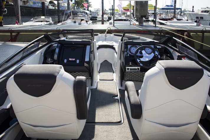 Larson LSR 2000 | BOOTE