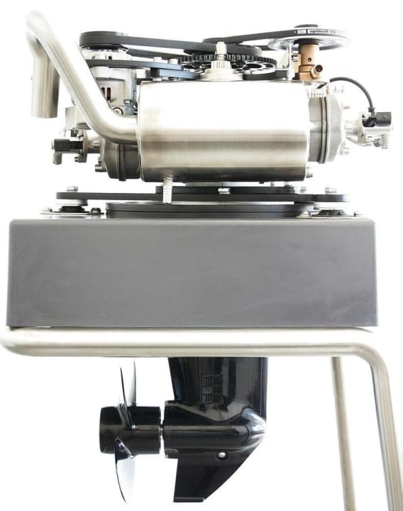 Drive system: The outboard motor for installation | YACHT