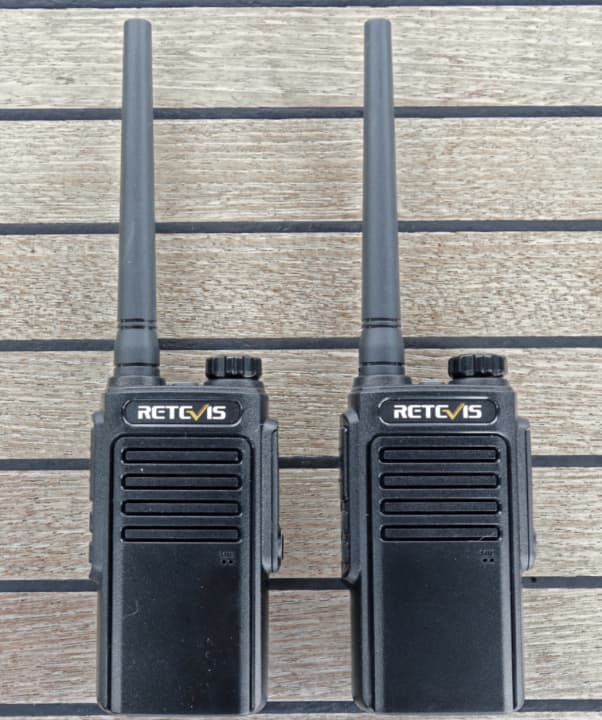 Walkie-Talkie: Die ganze Crew auf einer Wellenlänge – vier Geräte im ...