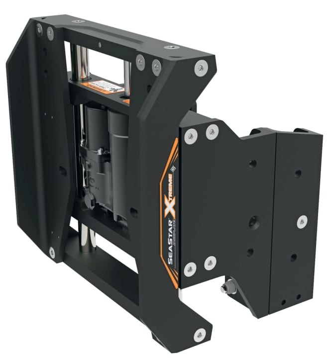 Technik: Powerlift Jack Plate - Abgehängt | BOOTE