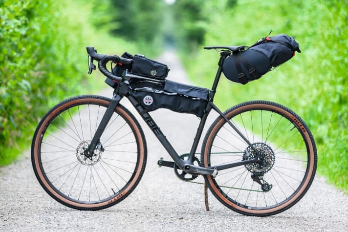 Bikepacking-Taschen: Radtaschen für Gravelbike und Rennrad im Test | TOUR