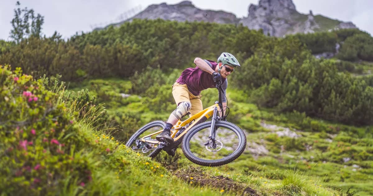 EMTB-Test TQ Mini-Motor: Trek Fuel EXe 9.9 XX1 AXS mit TQ HPR50 Motor ...