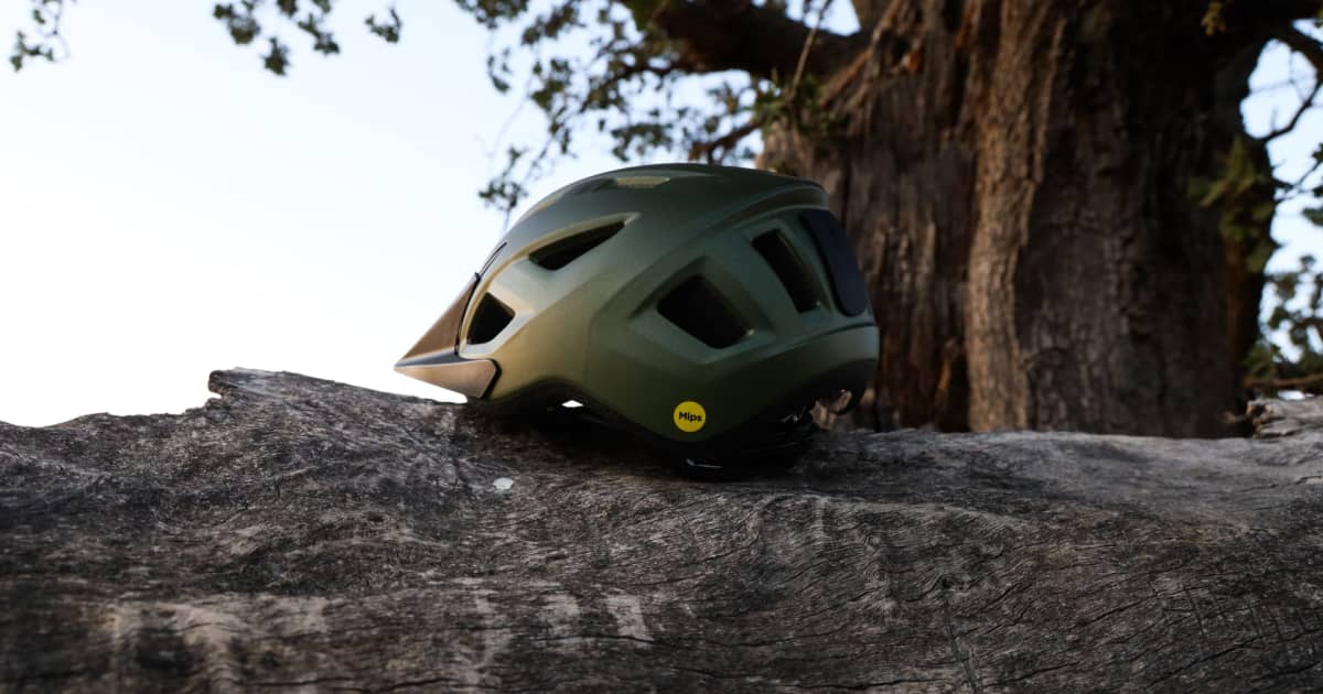Giant bringt günstigen MIPS-Helm | BIKE