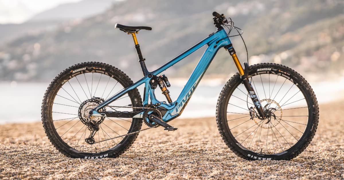 Pivot Shuttle LT Team XTR: Testsieger im Test - Highend-US-Enduros | BIKE