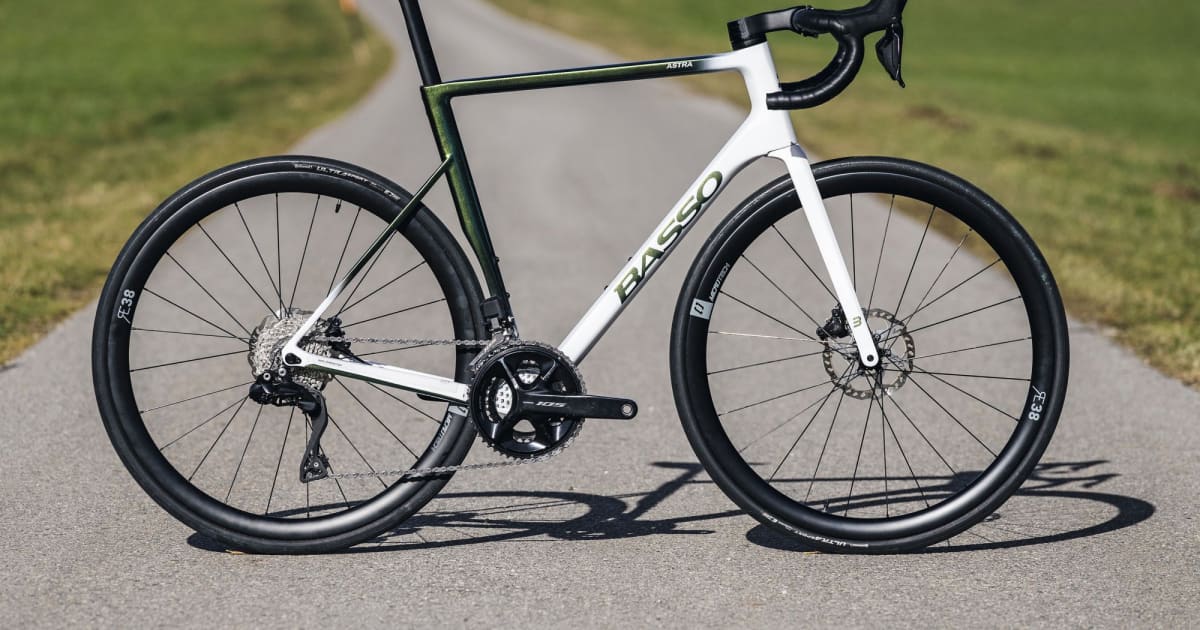 Basso Astra im TOUR-Test - Rennräder mit Shimano 105 Di2 | TOUR