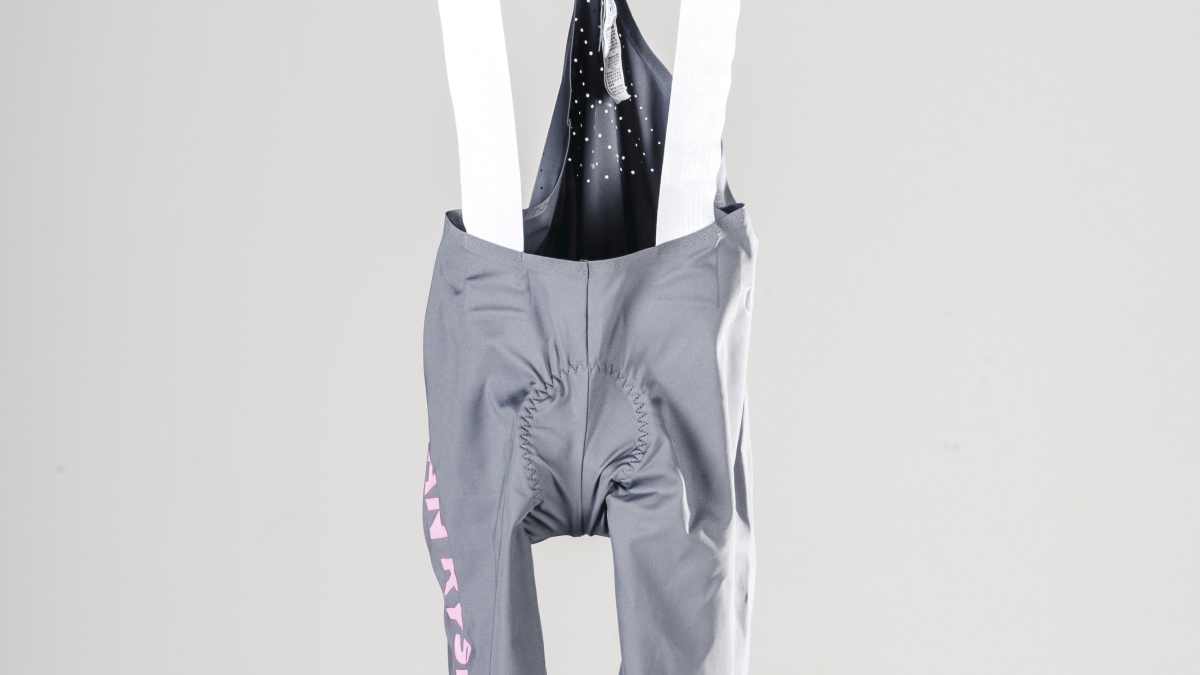 Radhose von Van Rysel im Test: Top Damen-Bibshort zum Bestpreis | BIKE