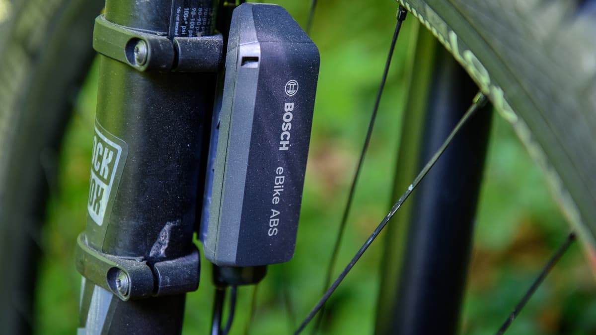 Brake more safely with e-bike ABS - anti-lock braking system from Bosch ...