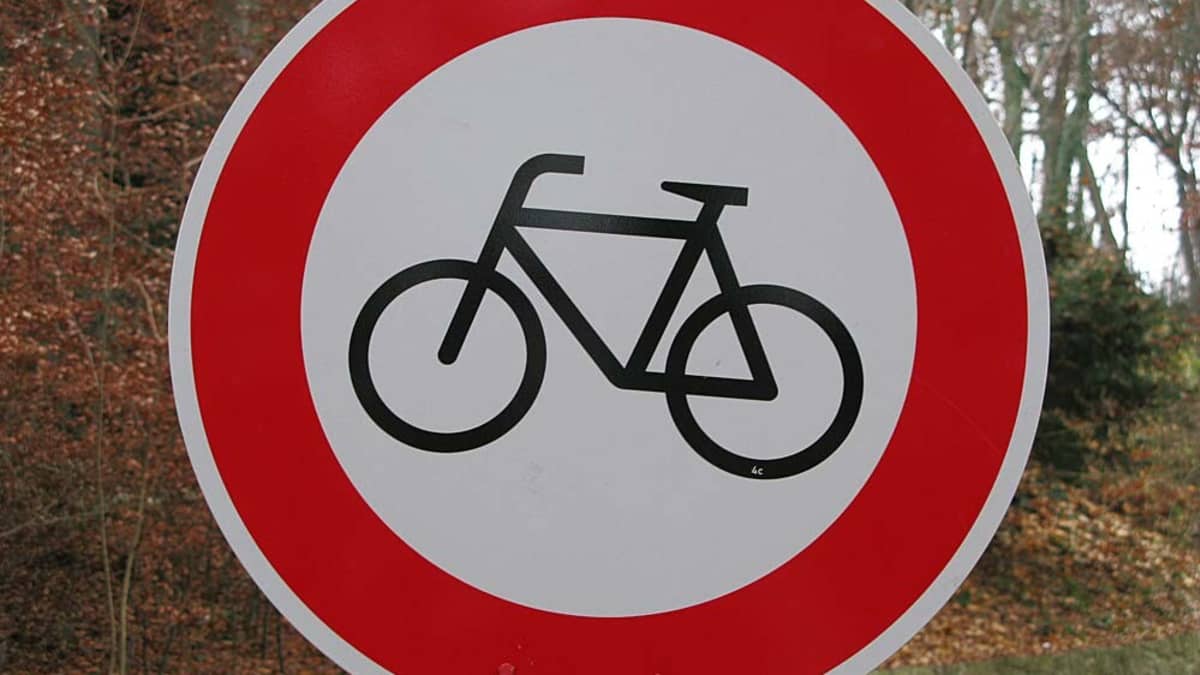 DIMB appeal: Prevent 1.5 metre regulation in Bavaria now | BIKE
