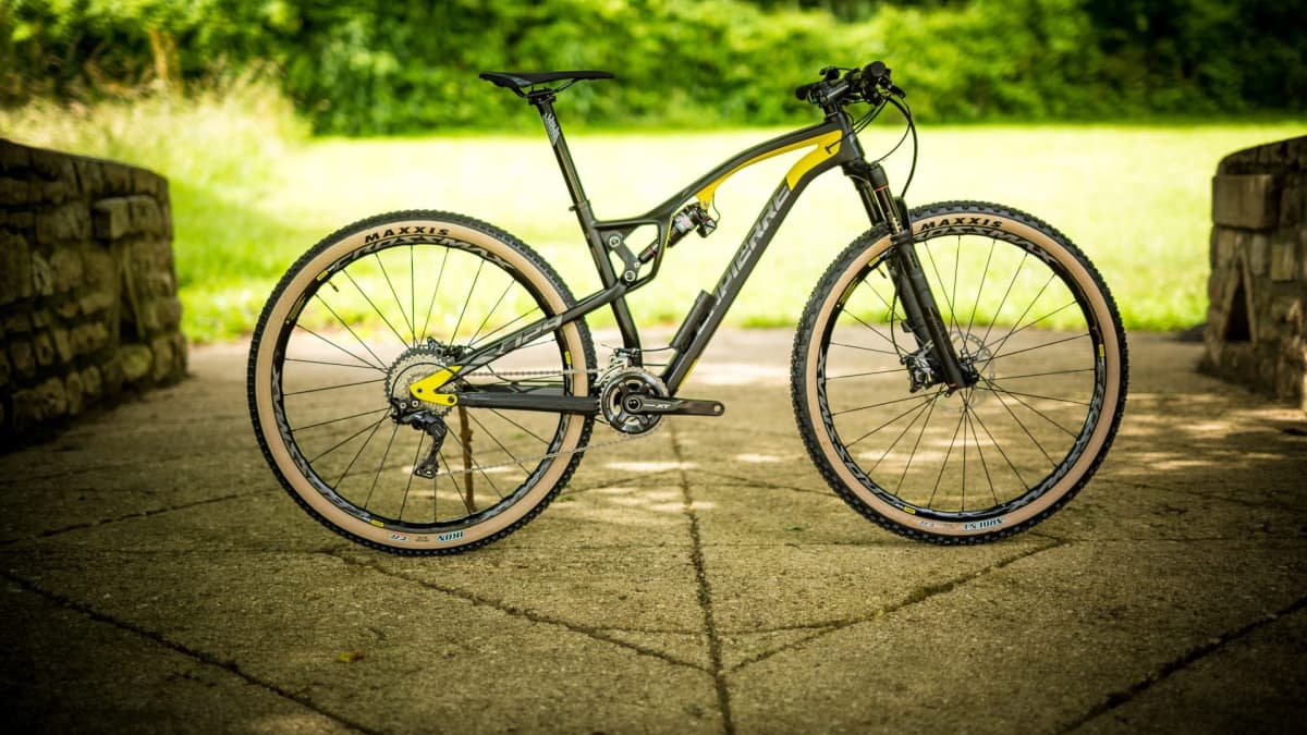 Lapierre zeigt neues Race-Fully XR | BIKE