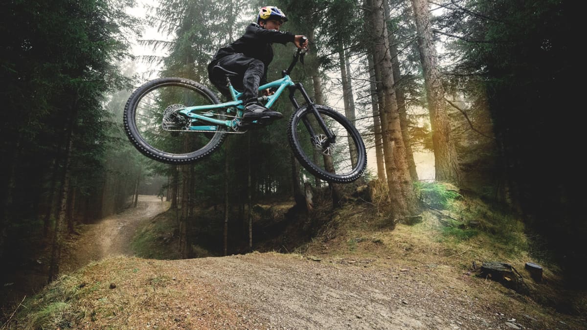 YT Jeffsy: The 27-inch Primus completes the trio | BIKE