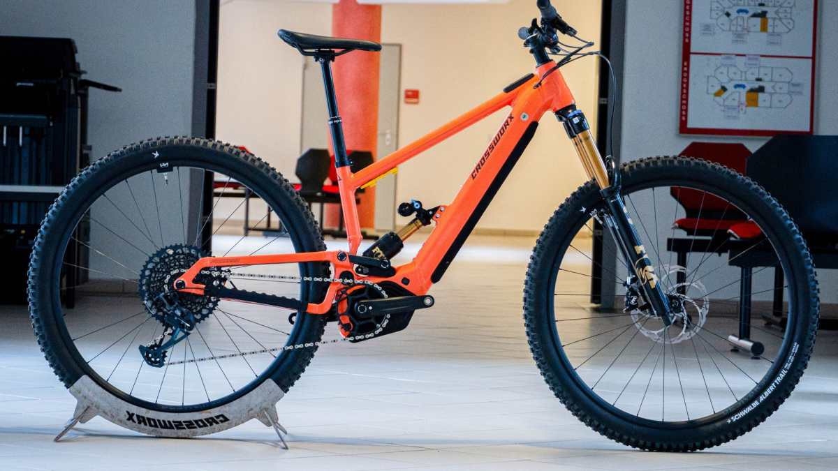 Crossworx Pace290: New E-Enduro with Bosch CX | BIKE