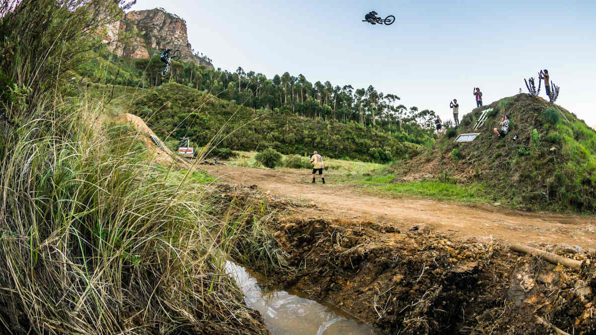 Darkfest 2025: Elias Rusos Blick hinter die Kulissen | BIKE