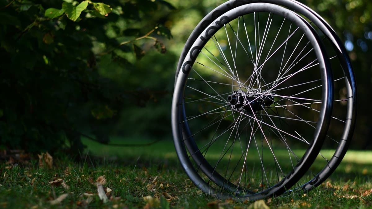Editors' favourite parts: Adrian Kaether & Acros Enduro carbon wheels ...
