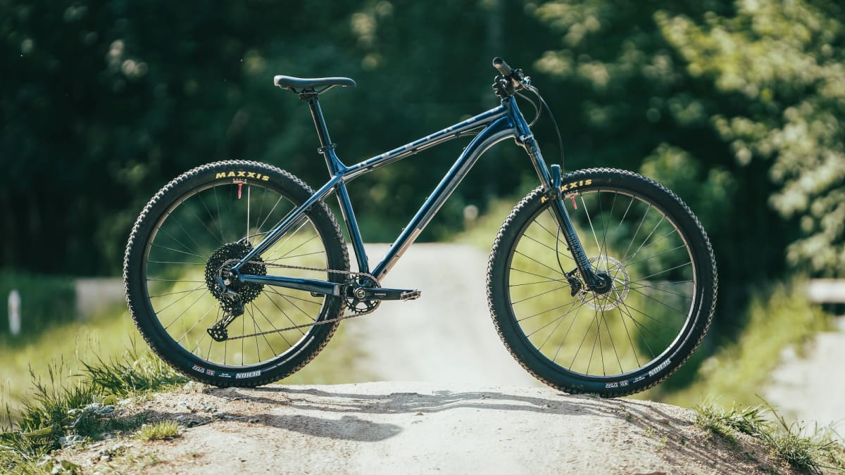NS Bikes Eccentric Lite 1 on test - Trail hardtails 2023 to 1999 euros ...