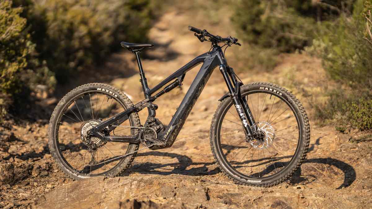 Moustache Game 150.7 on test: Lightweight climbing max from the Vosges ...