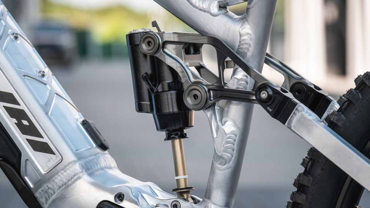 Intend Hover Monocoque: New super MTB damper | BIKE