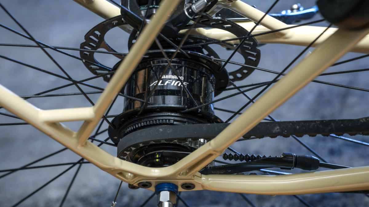 Shimano Alfine: Premium gears for maintenance freaks in the test | BIKE