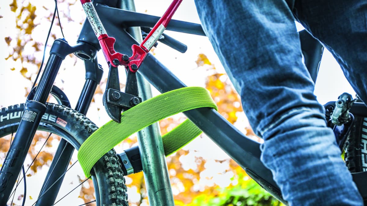 Bike lock test: Play it safe - 16 locks for city and tour | BIKE