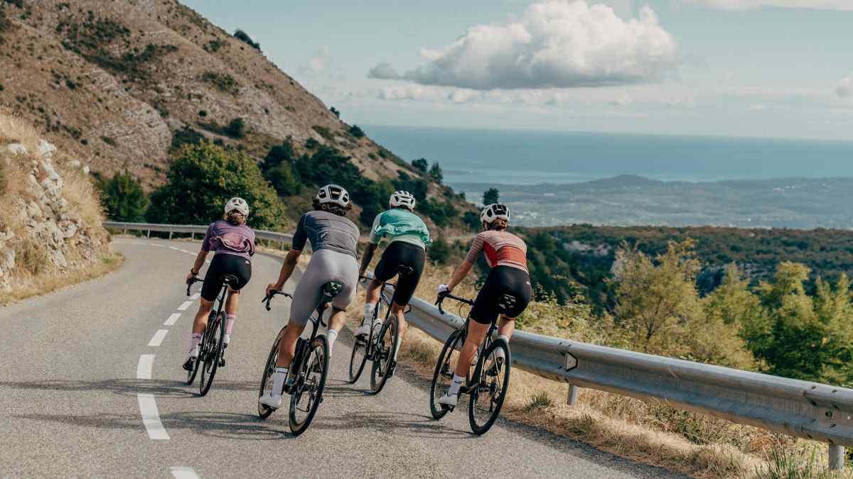 Café du Cycliste stellt Frühjahr-Sommer-Kollektion 2026 vor | TOUR