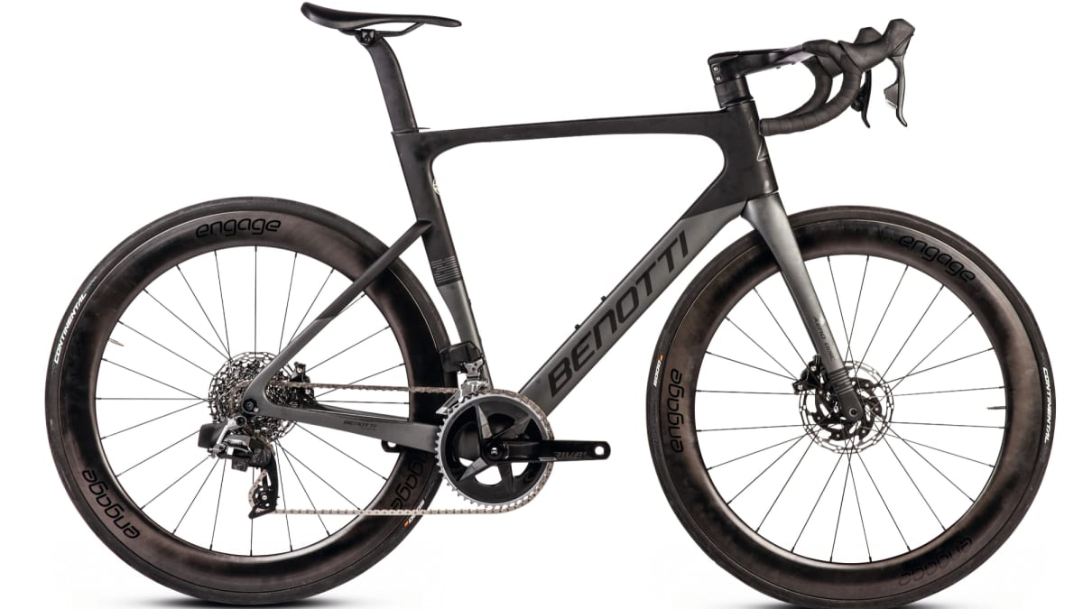 Benotti Fuoco Aero: Competition road bike in the TOUR test | TOUR