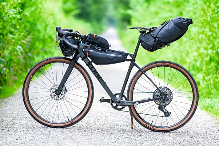 Bikepacking-Taschen: Radtaschen für Gravelbike und Rennrad im Test | TOUR
