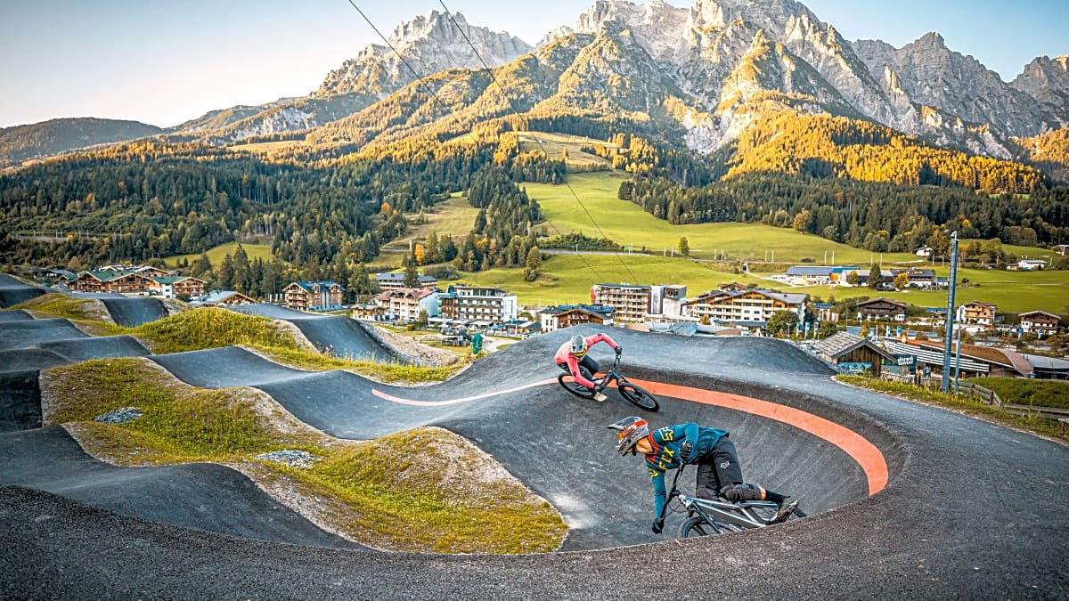Bikepark “Plus”: Übersicht über die 12 glorreichen Bike-Arenen | BIKE