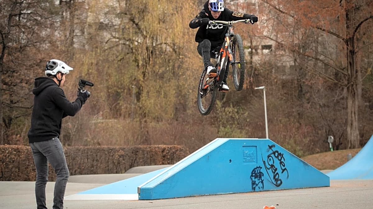 Sick Series: Fabio Wibmer vs. Elias Schwärzler | BIKE