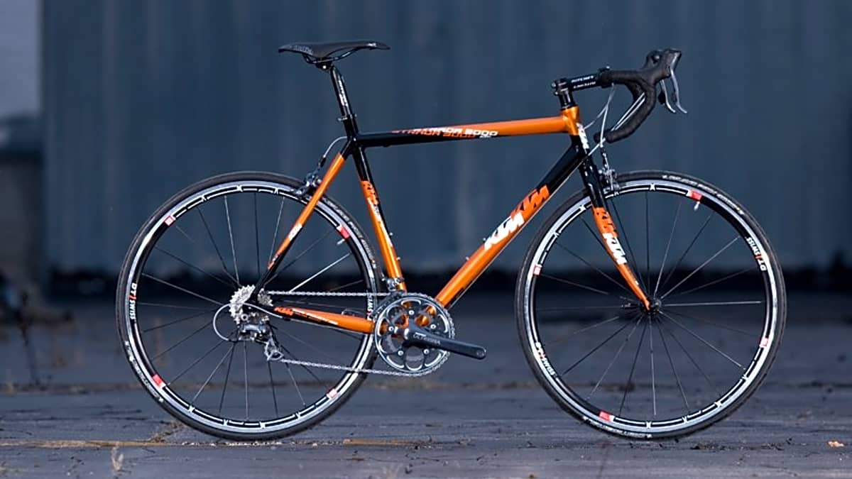 KTM Strada 3000 | TOUR