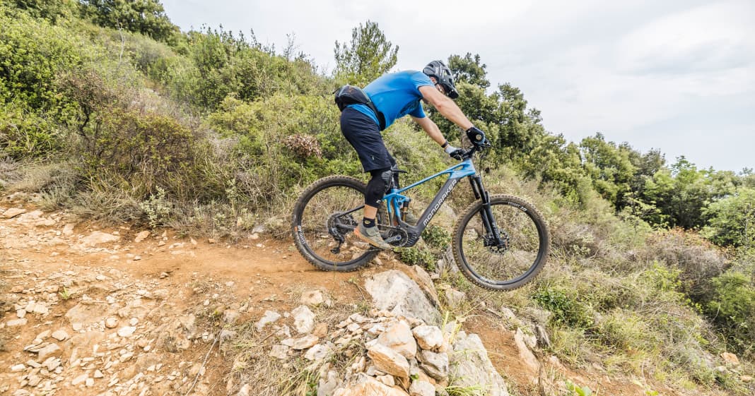 How to: EMTB-Expert-Fahrtechnik #4 – Boost Drop | BIKE