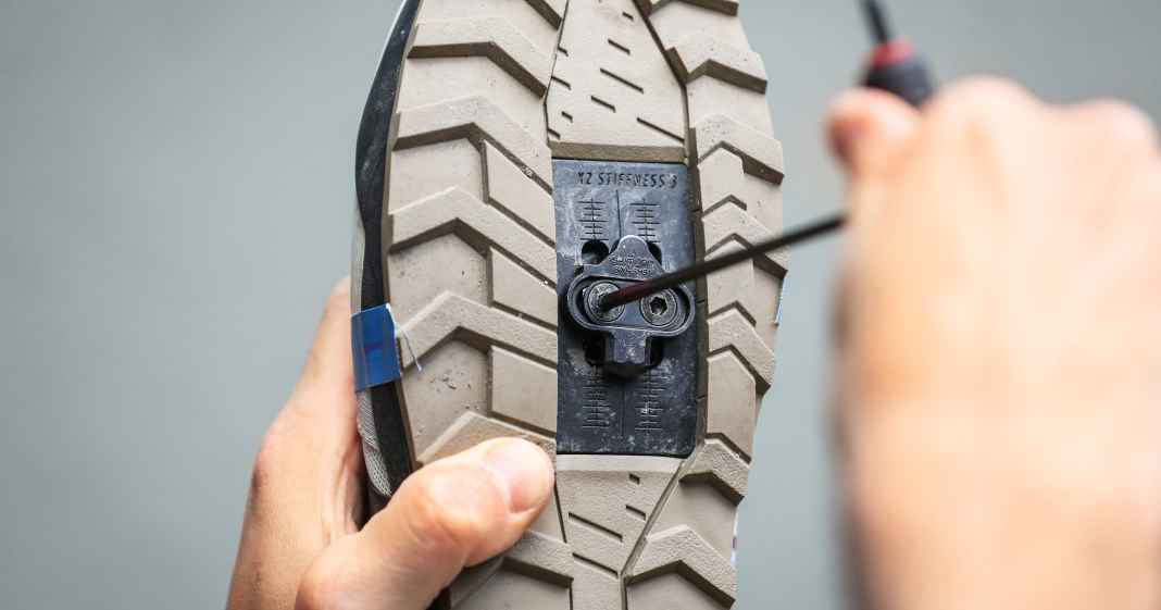 Kurz erklärt: Pedal-Cleats montieren - in wenigen Schritten zum perfekten Setup | BIKE