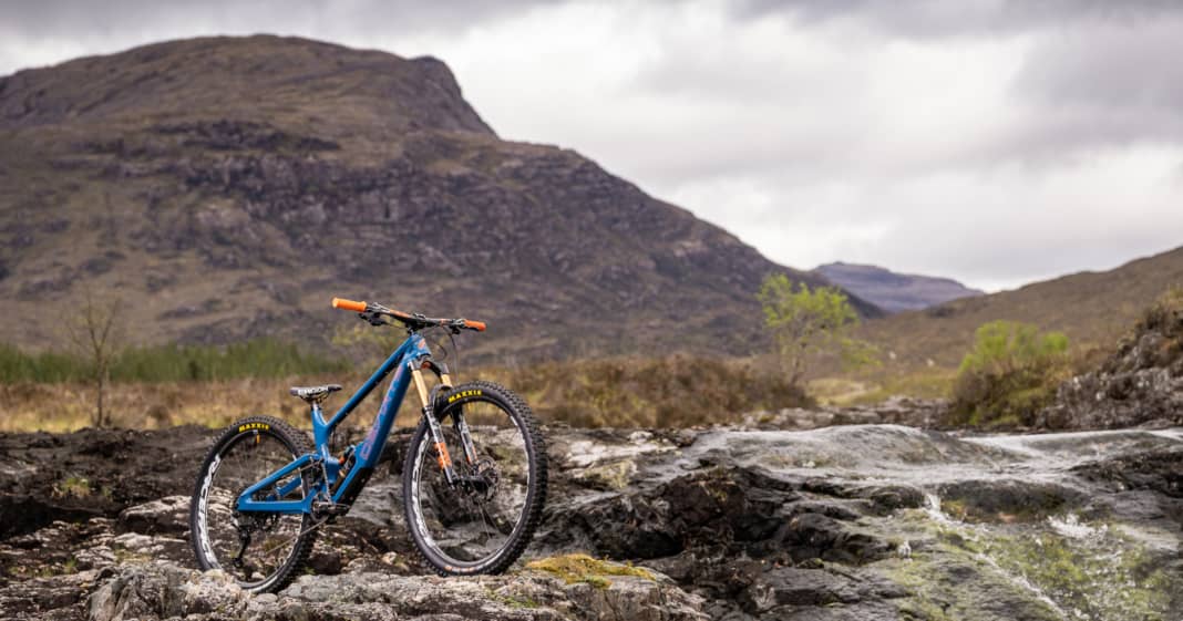 Deviate Highlander II: Das soll das neue High-Pivot Enduro können | BIKE