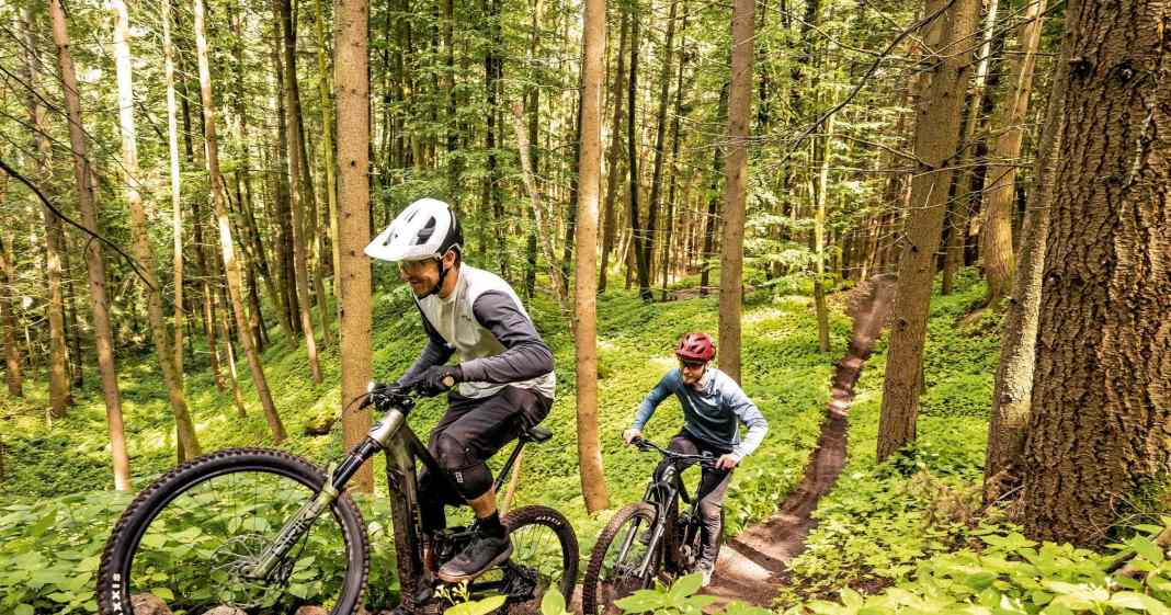 8 All Mountain E-Bikes bis 6000 Euro im Test: Wie viel E-MTB bieten ...