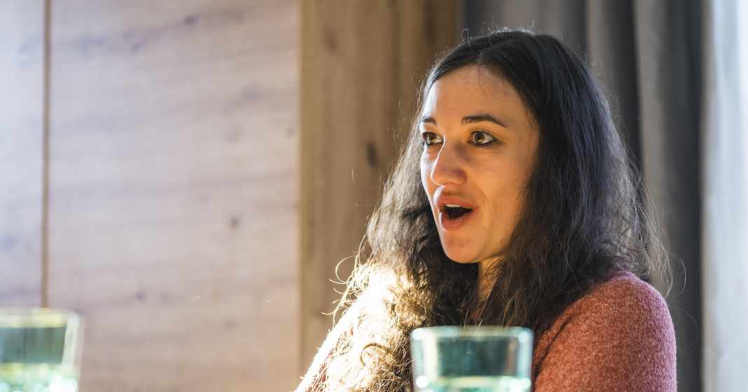 Interview: Die Frau, die den Männern davonfährt | TOUR