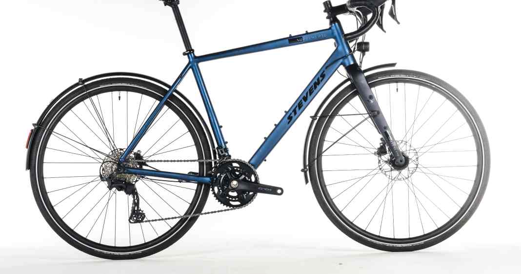 Stevens Supreme Pro: Gravelbike mit Vollausstattung im Test | TOUR