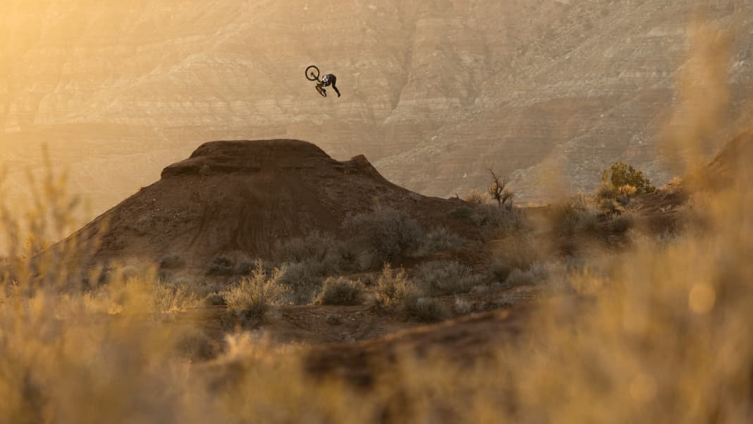 Freeride-Video: In “The Art of MTB 3” rockt Thomas Genon die US-Wüste ...