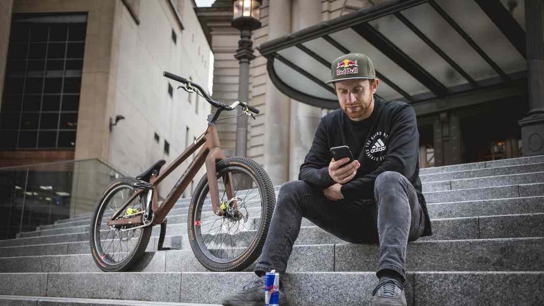 Interview: Klartext – Danny MacAskill says what? | BIKE
