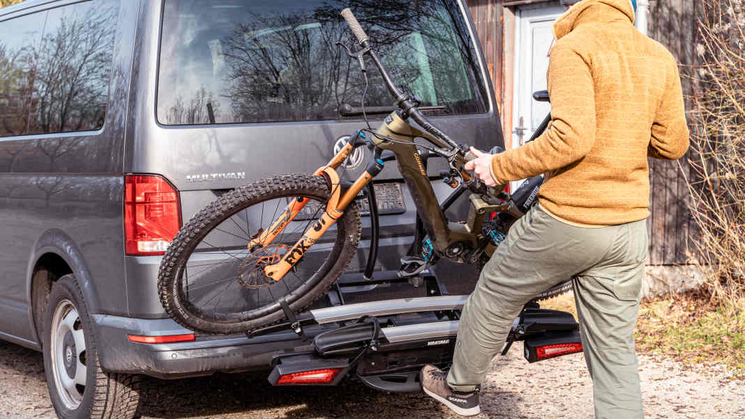 Fahrradträger-Test: Yakima JustClick Evo 2 - Übersee-Sonderling | BIKE