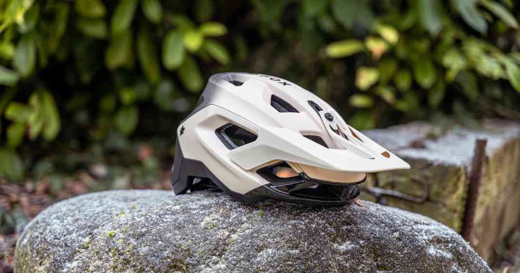 Fox Speedframe Pro: Update für den Trail-Helmklassiker von Fox | BIKE