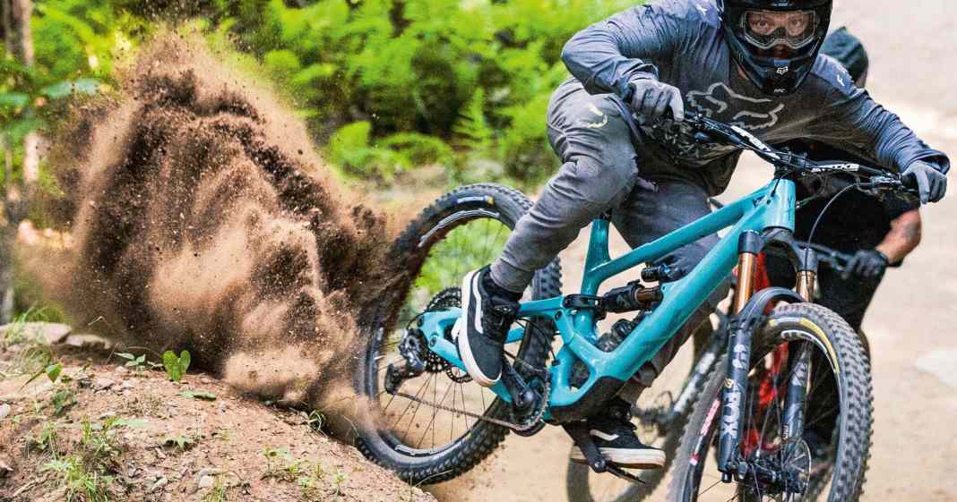 Mountainbike-Fahrtechnik: Der Braap-Turn mit Ethan Nell | BIKE