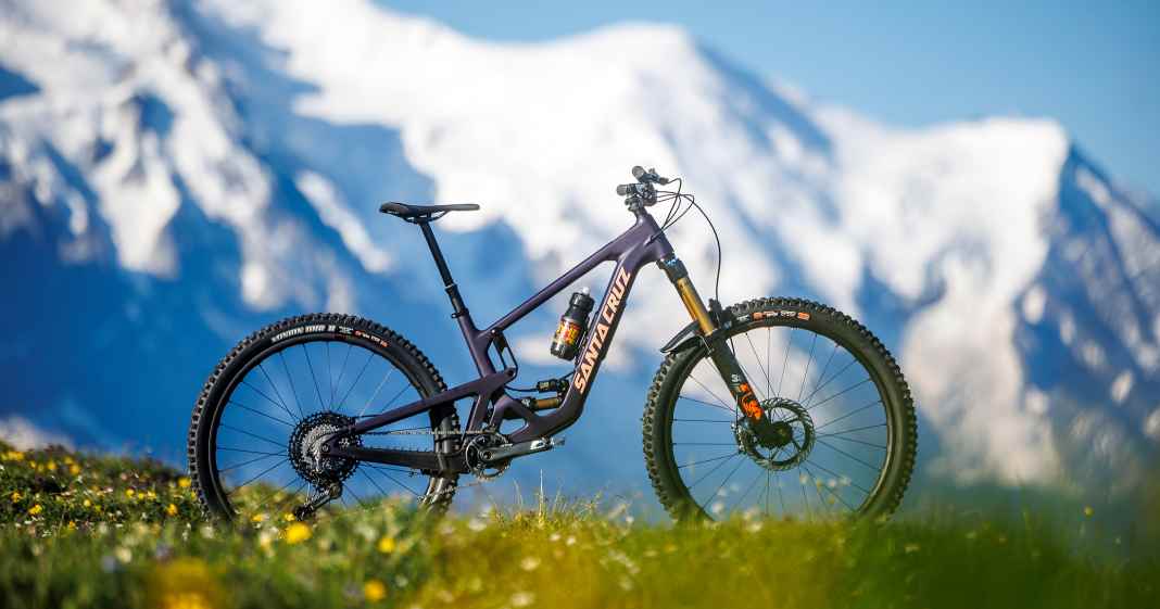 Neues Santa Cruz Hightower 4: Einmal All Mountain-Bike mit dem Besten von allem, bitte! | BIKE