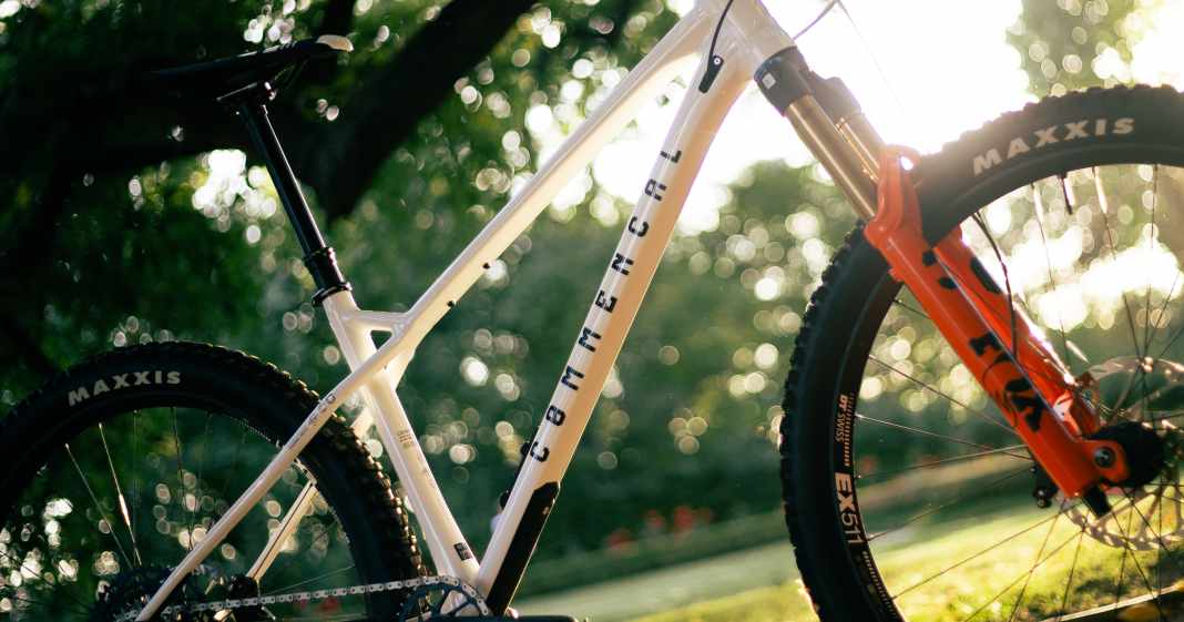 COMMENCAL META HT V3: Neues Hardtail mit optimiertem Rahmendesign | BIKE