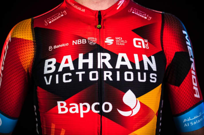 Bahrain-Victorious: Trikot für 2023 vorgestellt | Das ist das neue Kit ...