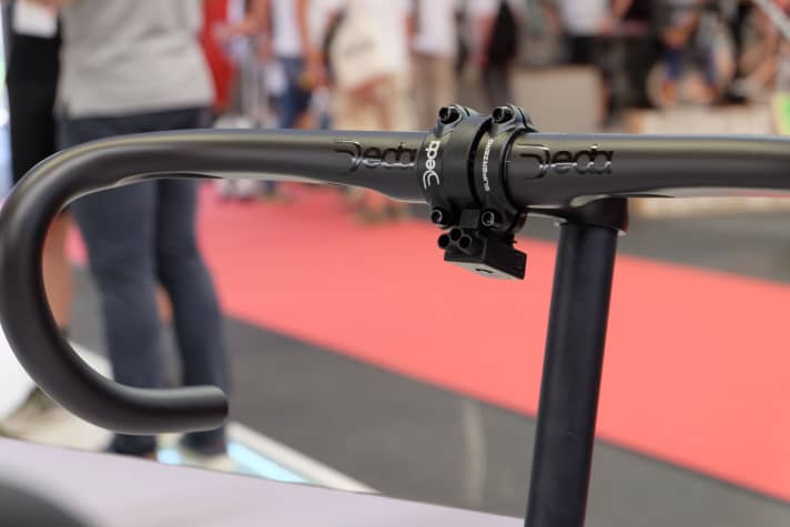 Eurobike 2016: Zubehör - Sauber integriert: Di2 Clip von Deda Elementi ...