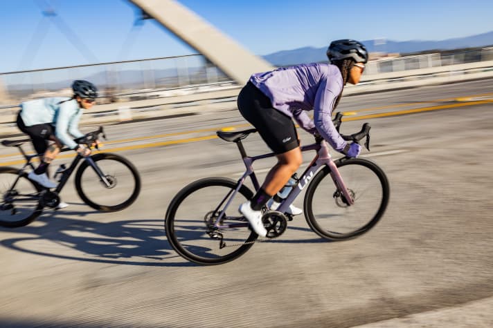 Liv Bikes Frauen Aero-Rennrad: Top-Technik für Radsportlerinnen | TOUR