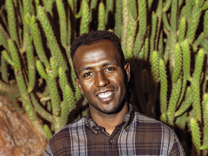 Biniam Girmay: Ein Besuch beim Radsport-Star aus Eritrea | TOUR