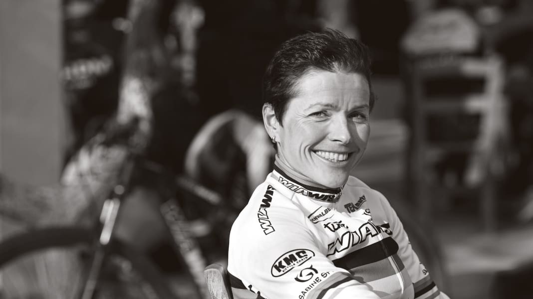 Das Geheimnis hinter Sabine Spitz' Comeback | BIKE