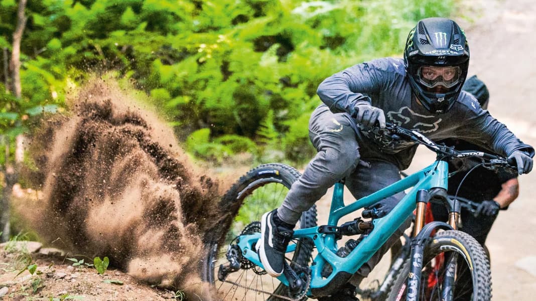 Mountainbike-Fahrtechnik: Der Braap-Turn mit Ethan Nell | BIKE