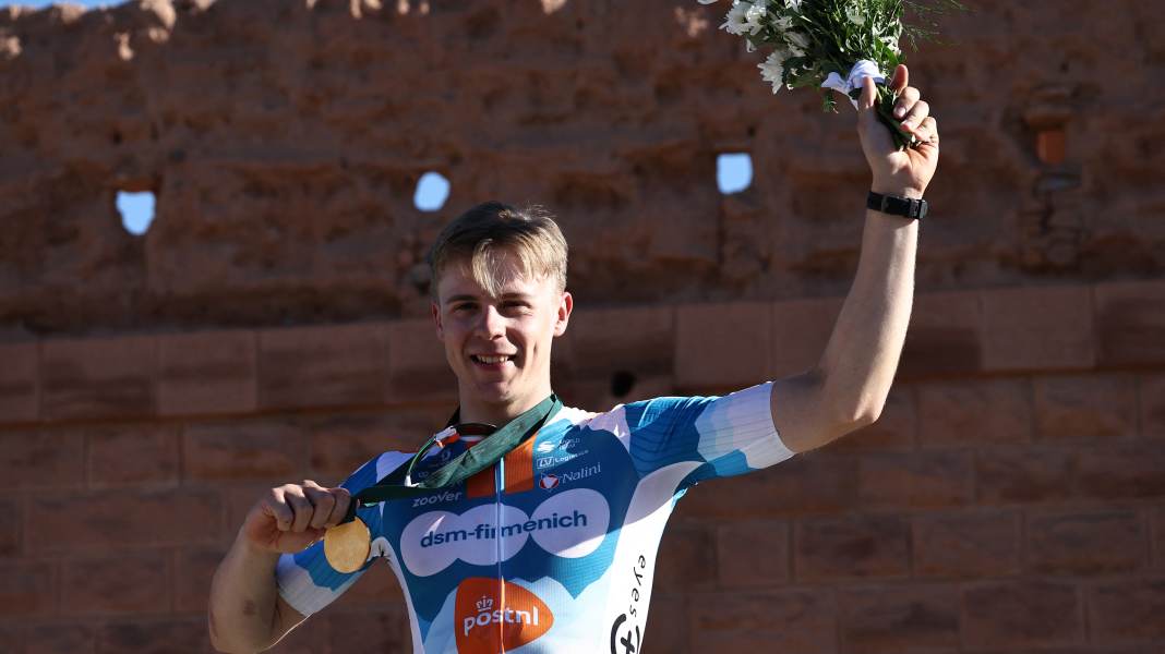 Rund um Köln 2024: Van Uden gewinnt deutschen Klassiker im Sprint | TOUR