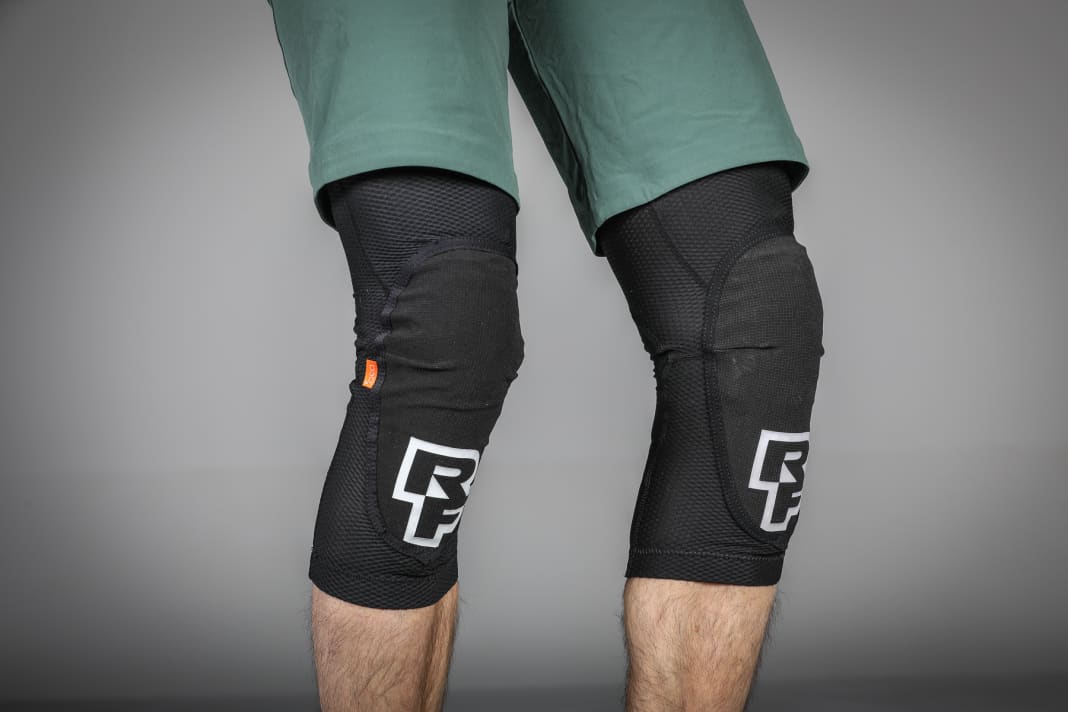 MTB knee pads on test: A snug fit - the Race Face Covert Knee | BIKE