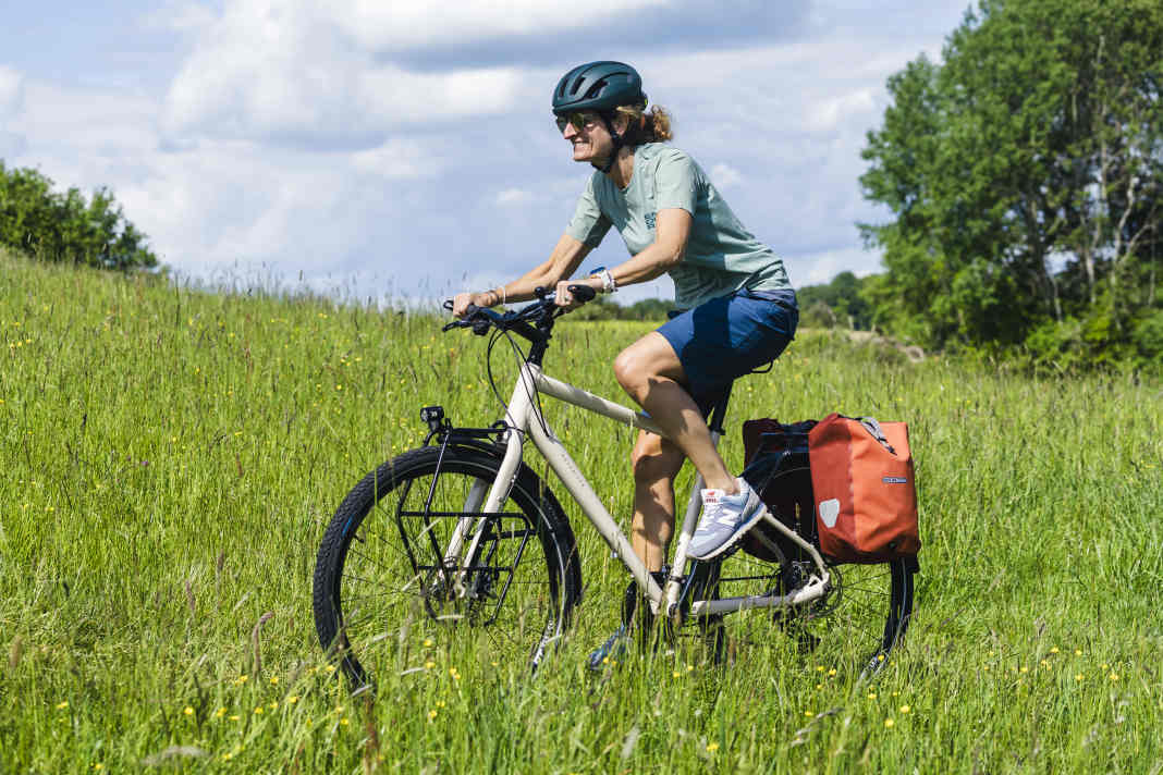 Rockrider ADVT 900 im Test: Wie gut ist das Reiserad von Decathlon? | BIKE